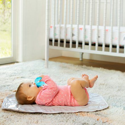 Symptoms, Remedies & Toys for Your Teething Baby - Munchkin